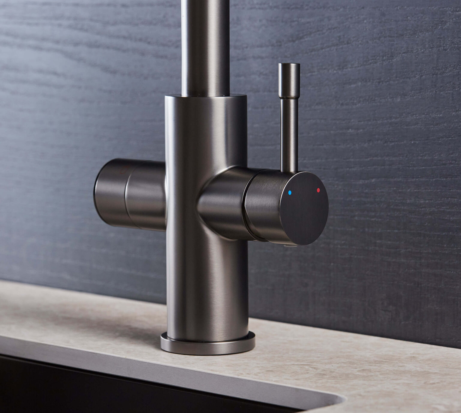 Platinum 4-in-1 Tap with Pull-Out Hose: Brushed Nickel